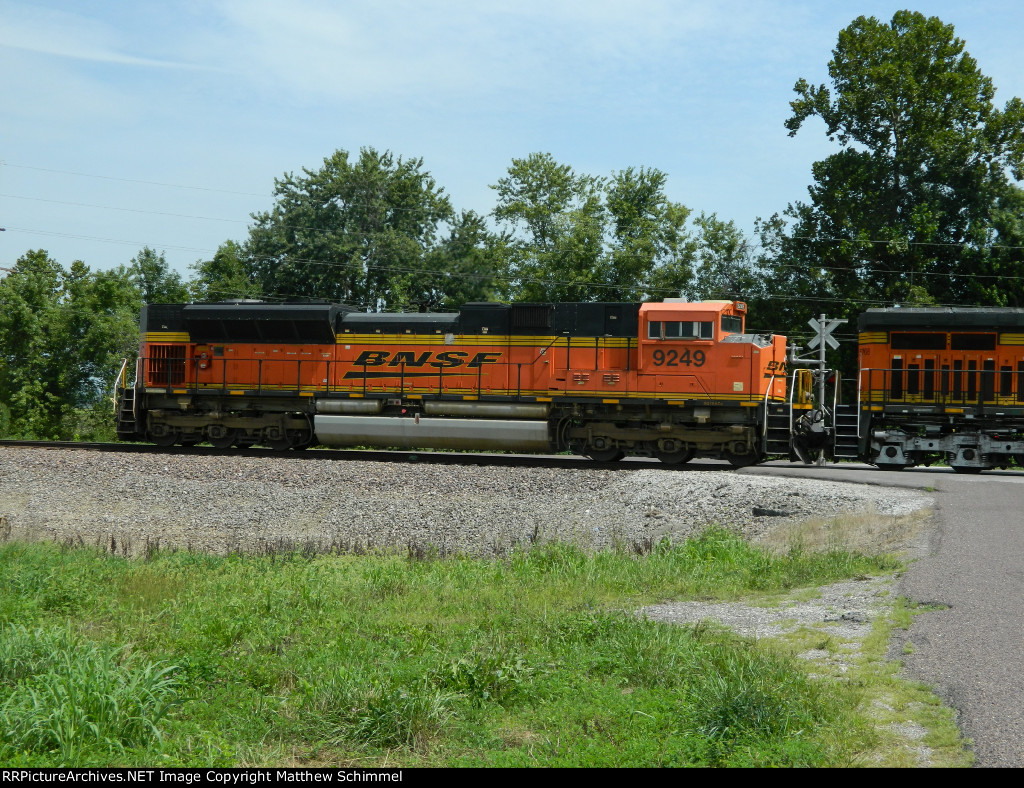 BNSF 9249 - DPU #2